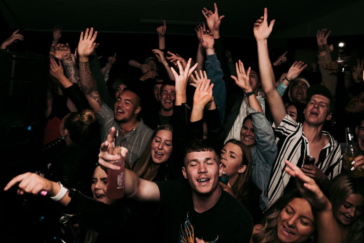 Wild party photos see teenager crowned Australasia’s top emerging ...