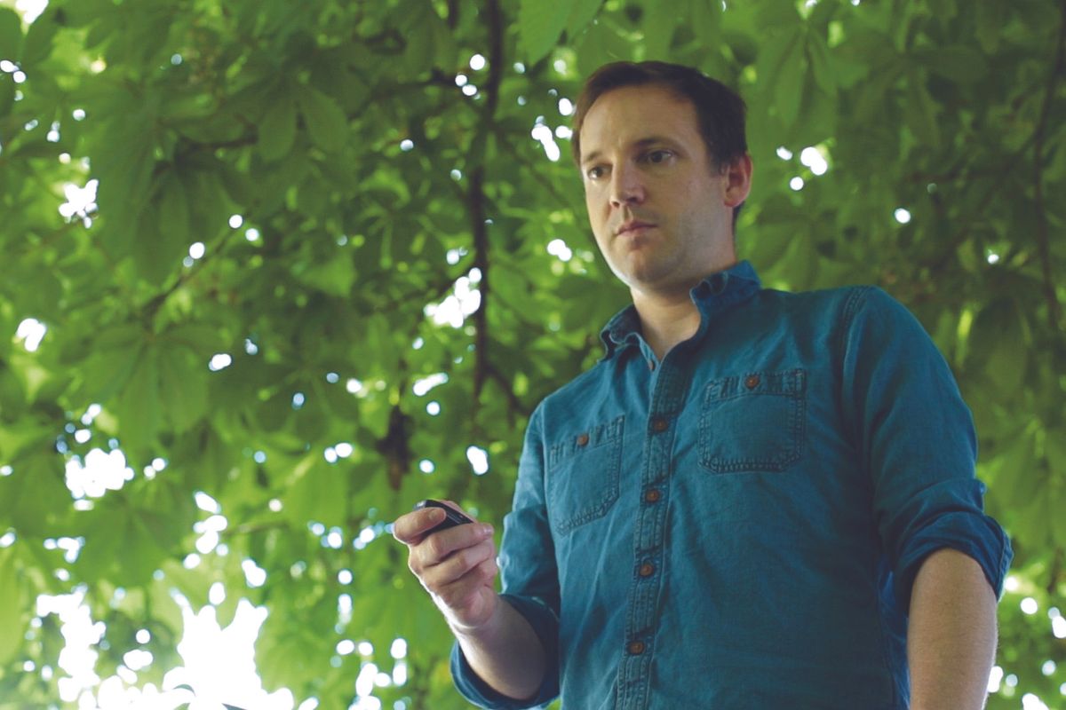 How to photograph wildlife using a wide-angle lens - Video tutorial ...