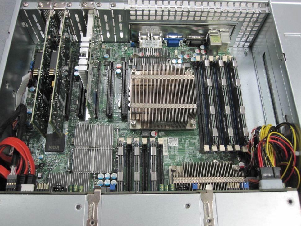 What Does One Petabyte Of Storage (And $500K) Look Like? | Tom's Hardware