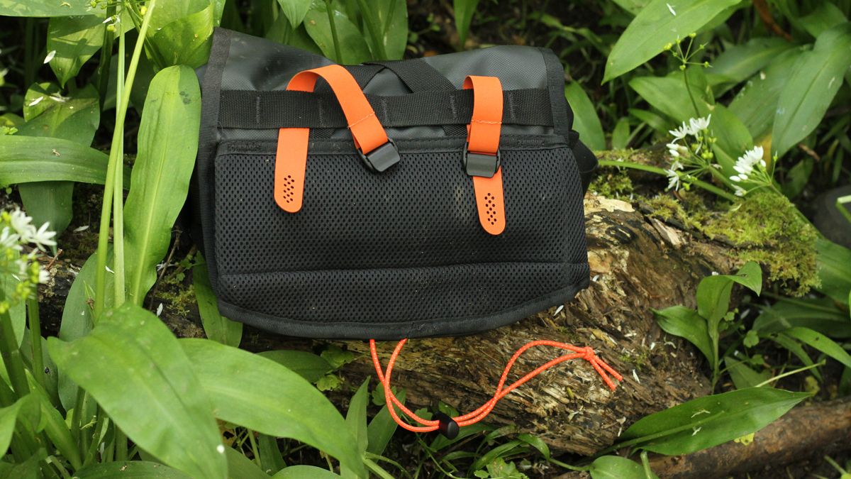 Restrap Utility Hip Pack review | Bike Perfect