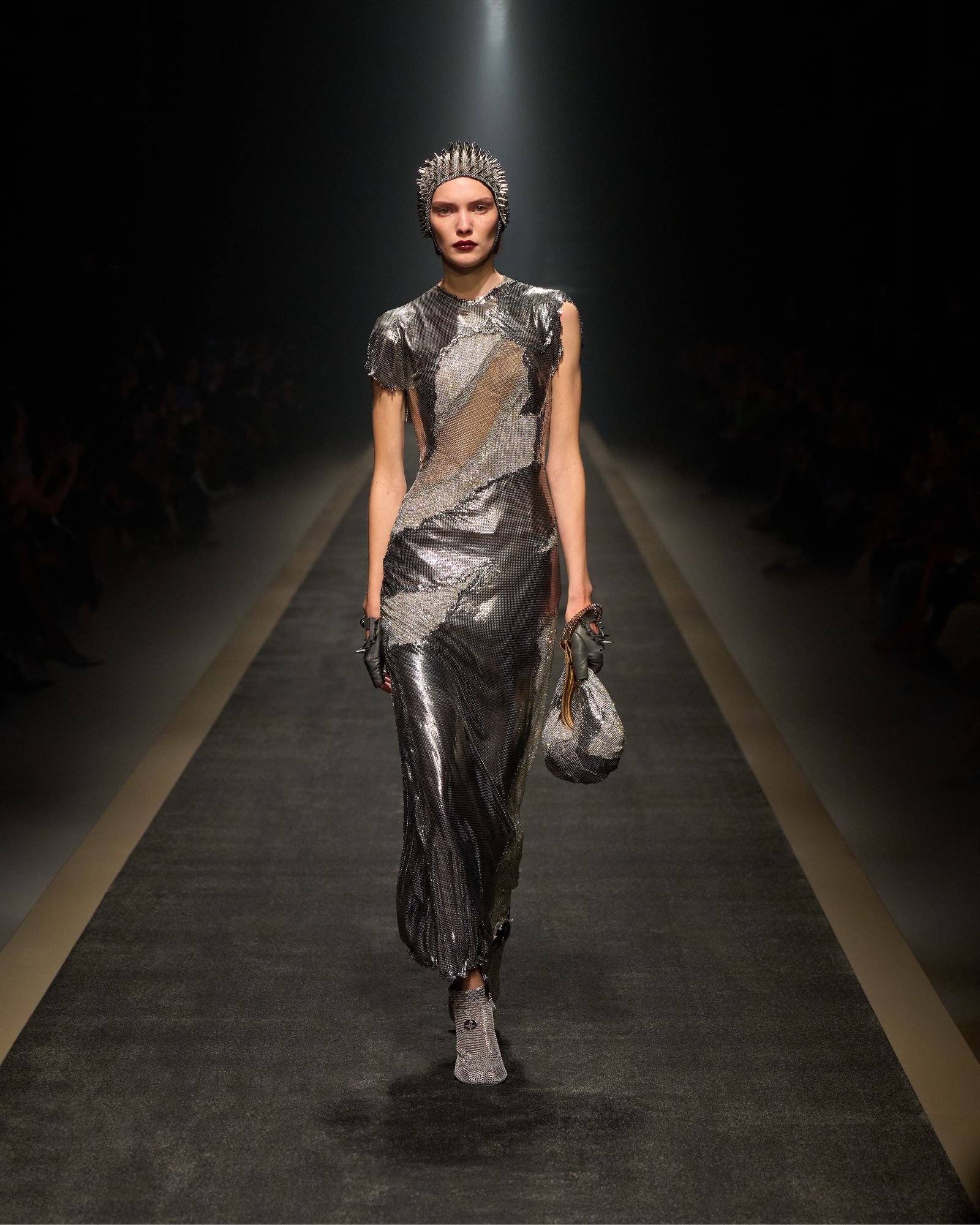 Everything You Need to Know About Versace's Autumn/Winter 2025 Show ...