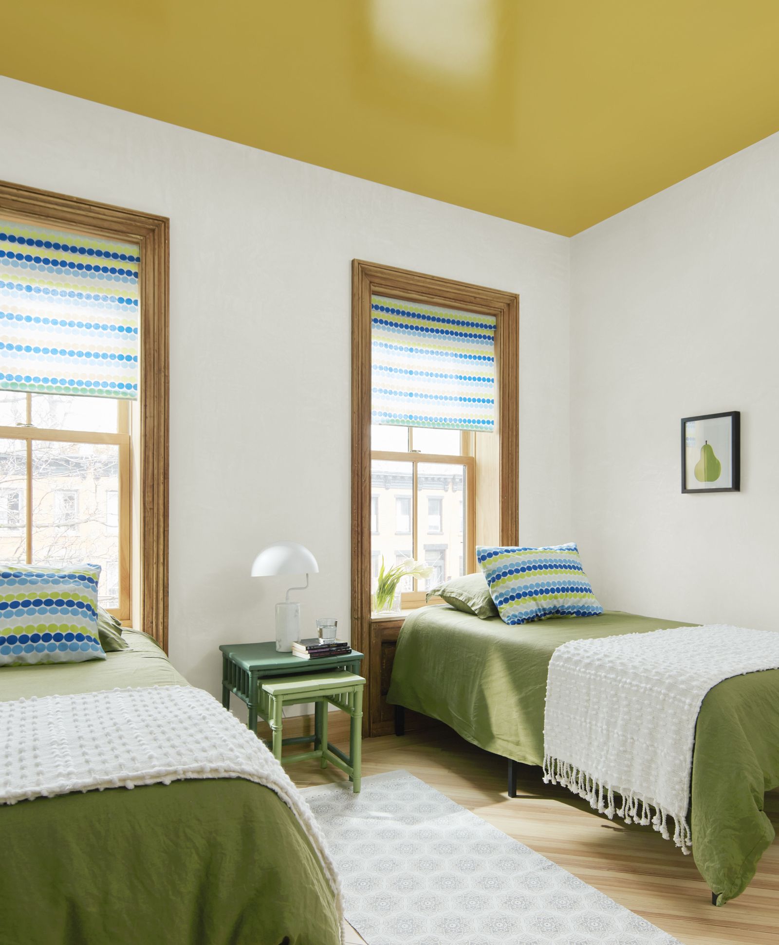 5 things that are making your bedroom look "cheap", say designers ...
