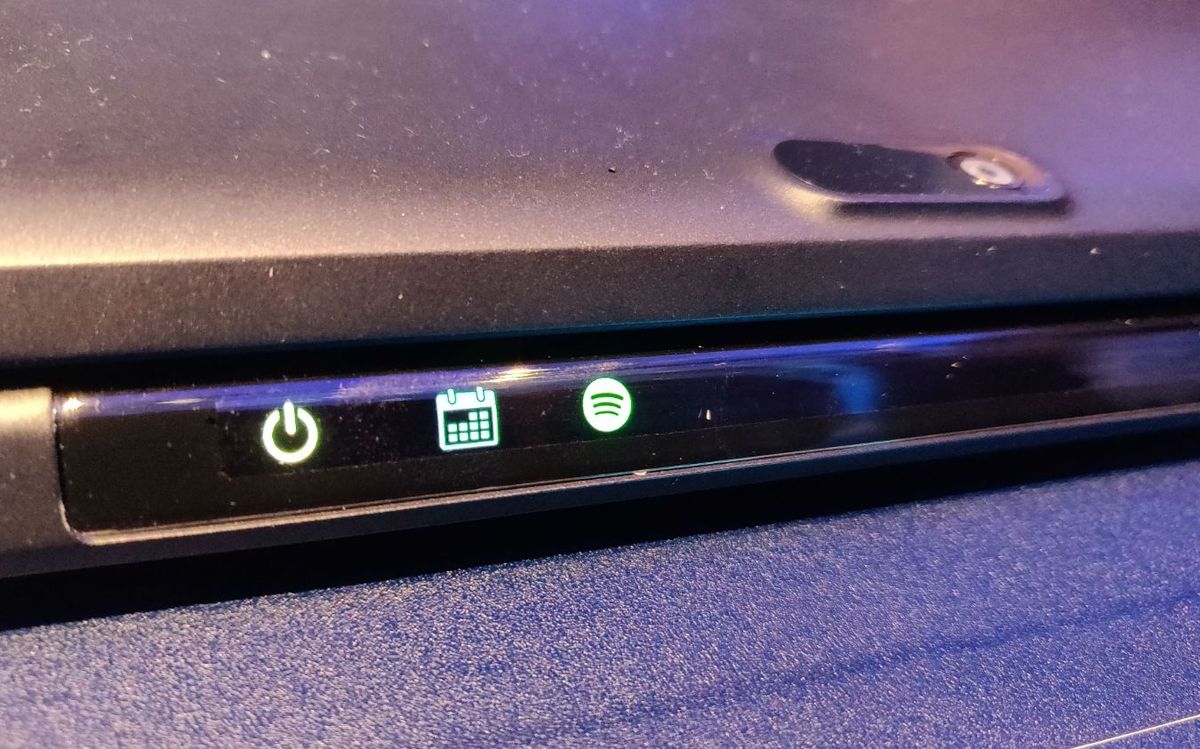 Intel's Concept Touchpad Lets You Control Apps on a Closed Laptop ...