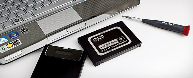 How to Install an SSD in a Laptop: Step-by-Step Instructions and Video ...