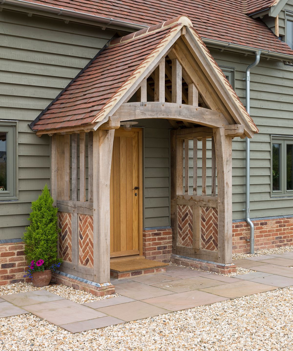 Enclosed vs open porch: Which is best where? | Homebuilding