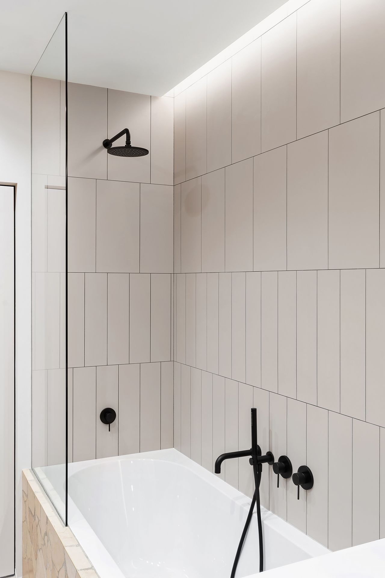 10 LED bathroom lighting ideas for a cozy and stylish space | Livingetc