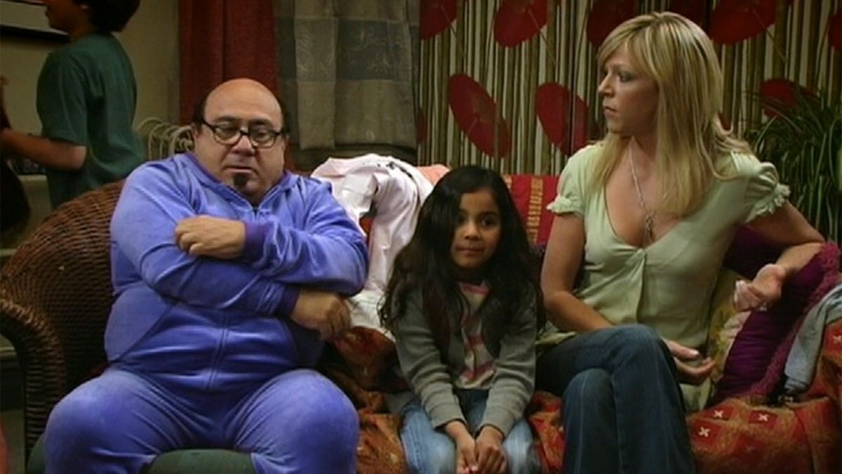 32 Crazy Moments With Danny DeVito's Frank Reynolds On It's Always ...