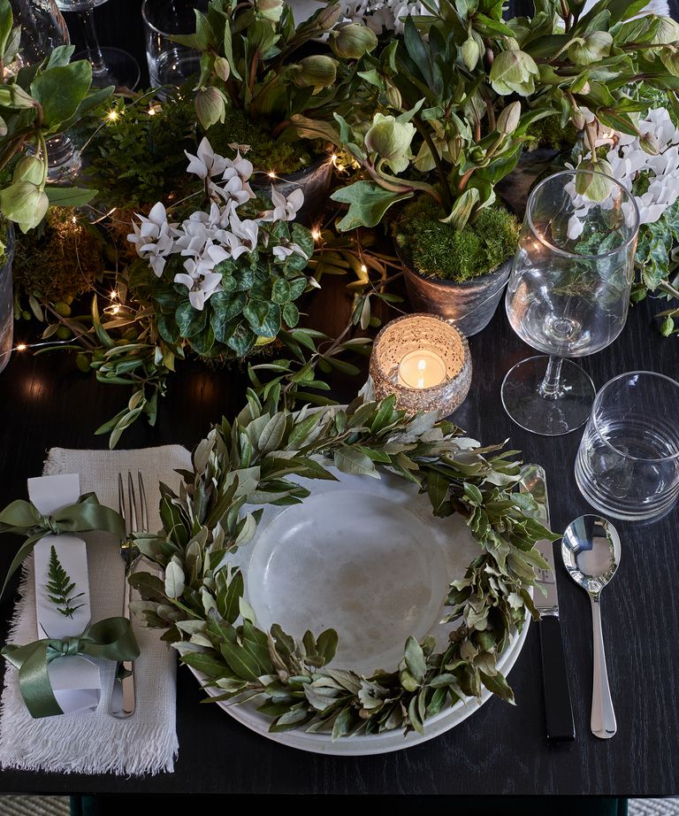 Tablescaping: 25 ways to dress your table for the holidays | Homes and ...