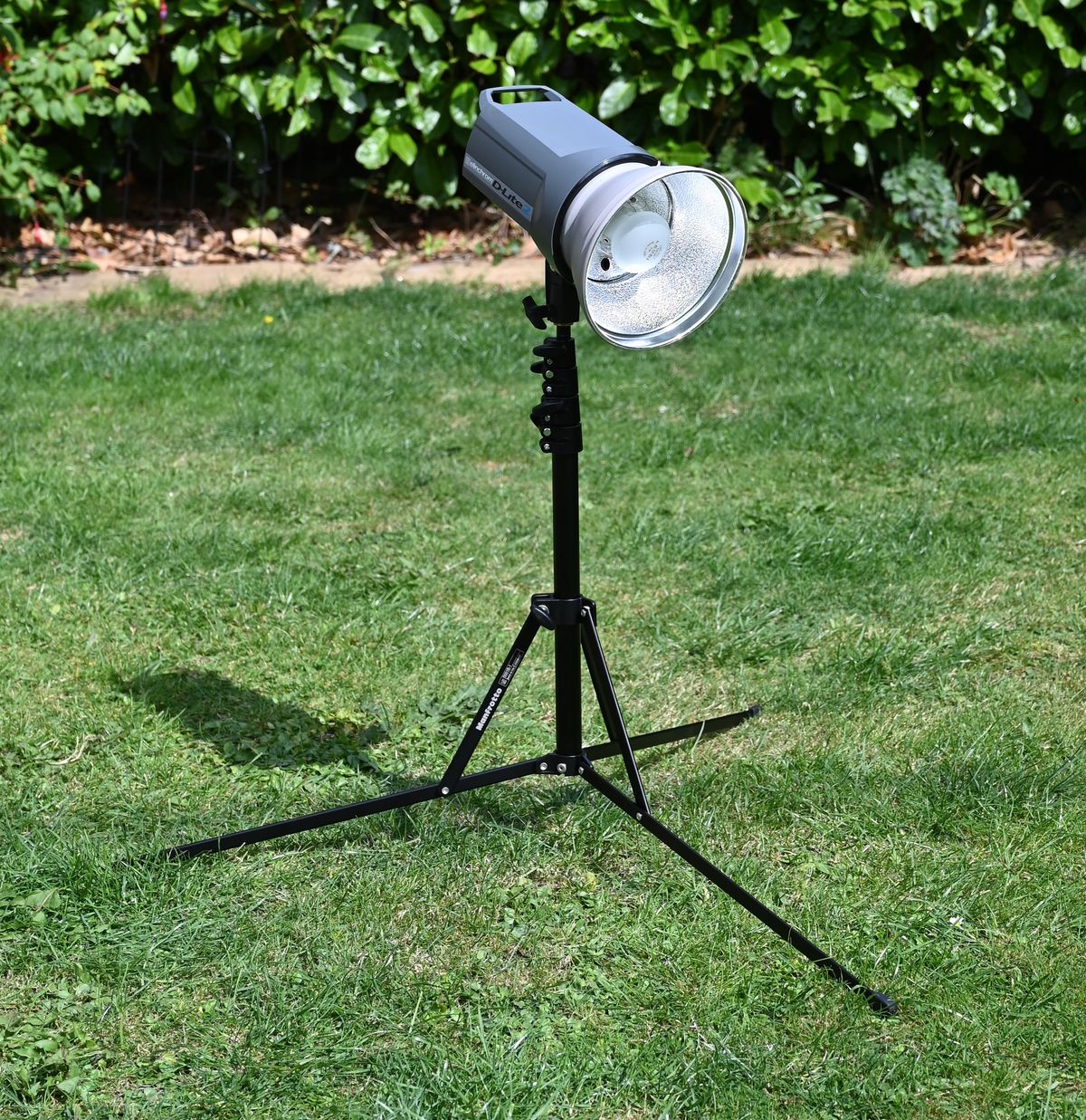 Manfrotto Nano Light Stand review: a small but reasonably tall light ...