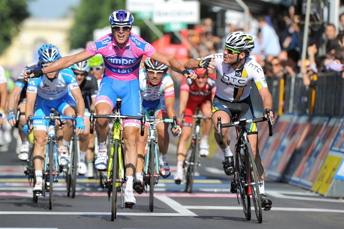 Giro d'Italia: Petacchi and Cavendish's careers intertwine in the fight ...