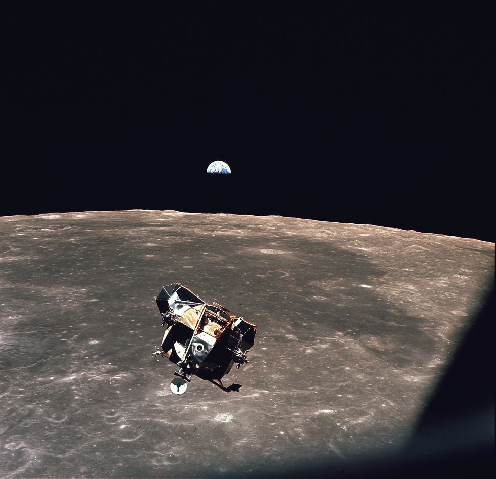 How NASA's Apollo Astronauts Went to the Moon | Space