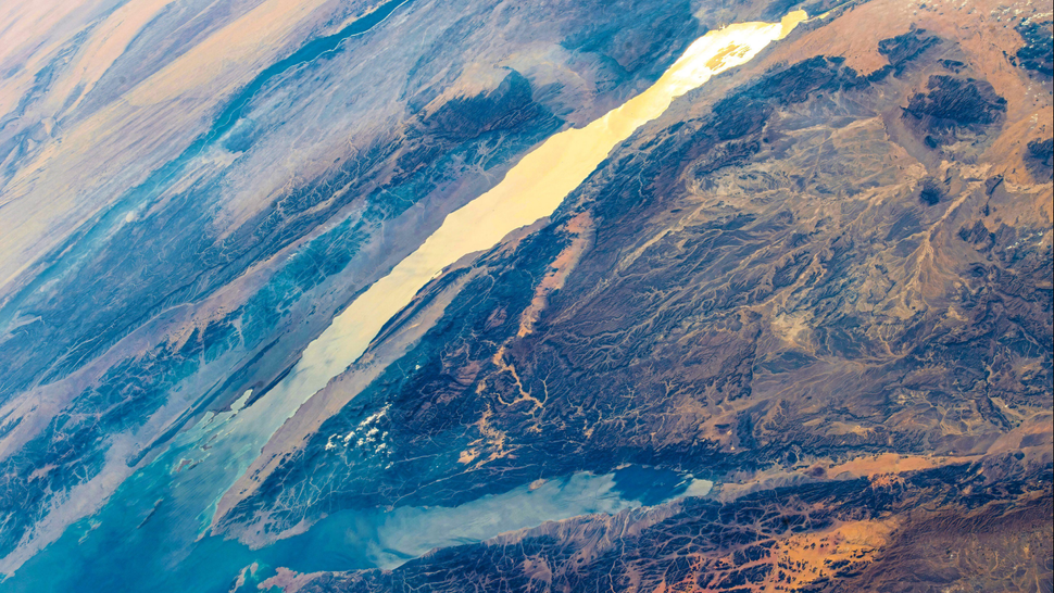 A gulf separating Africa and Asia is still pulling apart — 5 million ...