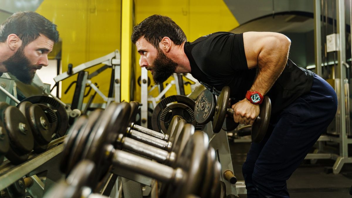 This Conditioning Session Mixes Dumbbell Moves With Cardio For A ...