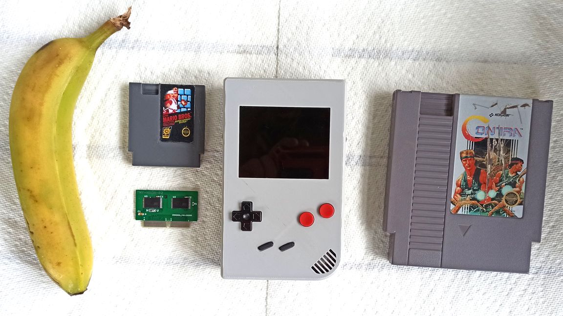 TinyTendo Fits NES Hardware Inside Game Boy-Sized Shell | Tom's Hardware