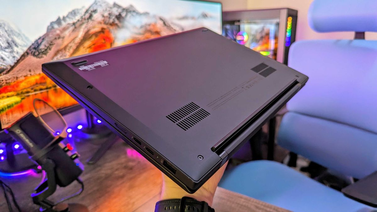 Lenovo ThinkPad X1 Carbon (Gen 12) review: A legendary enterprise ...