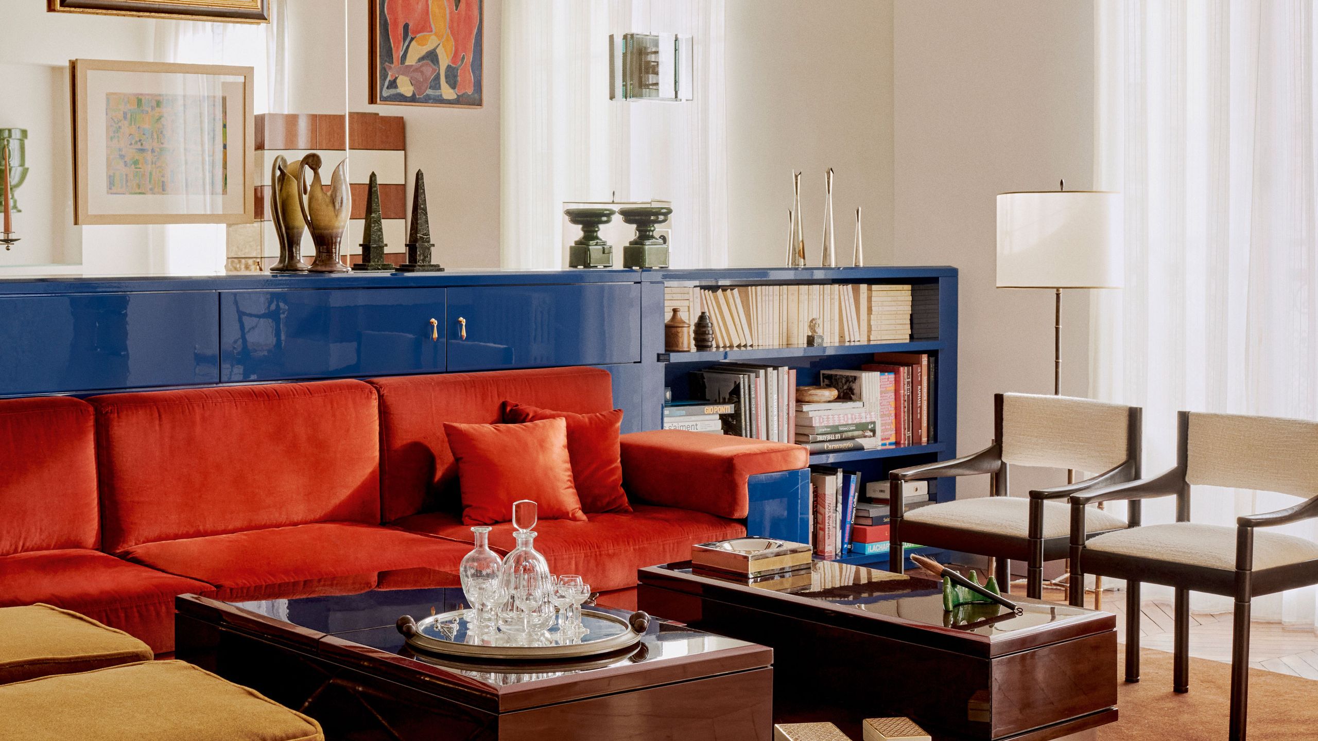 Mirrored Walls — Why This "Dated" 70s Trend Is Back | Livingetc