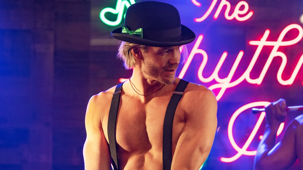 Netflix Has A Holiday Movie With Chad Michael Murray That Looks Like ...