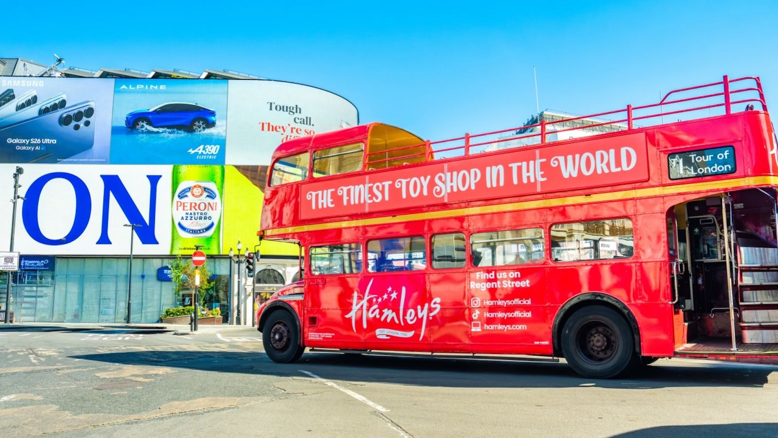 Hamleys has launched its own London sightseeing bus tour | Shortlist