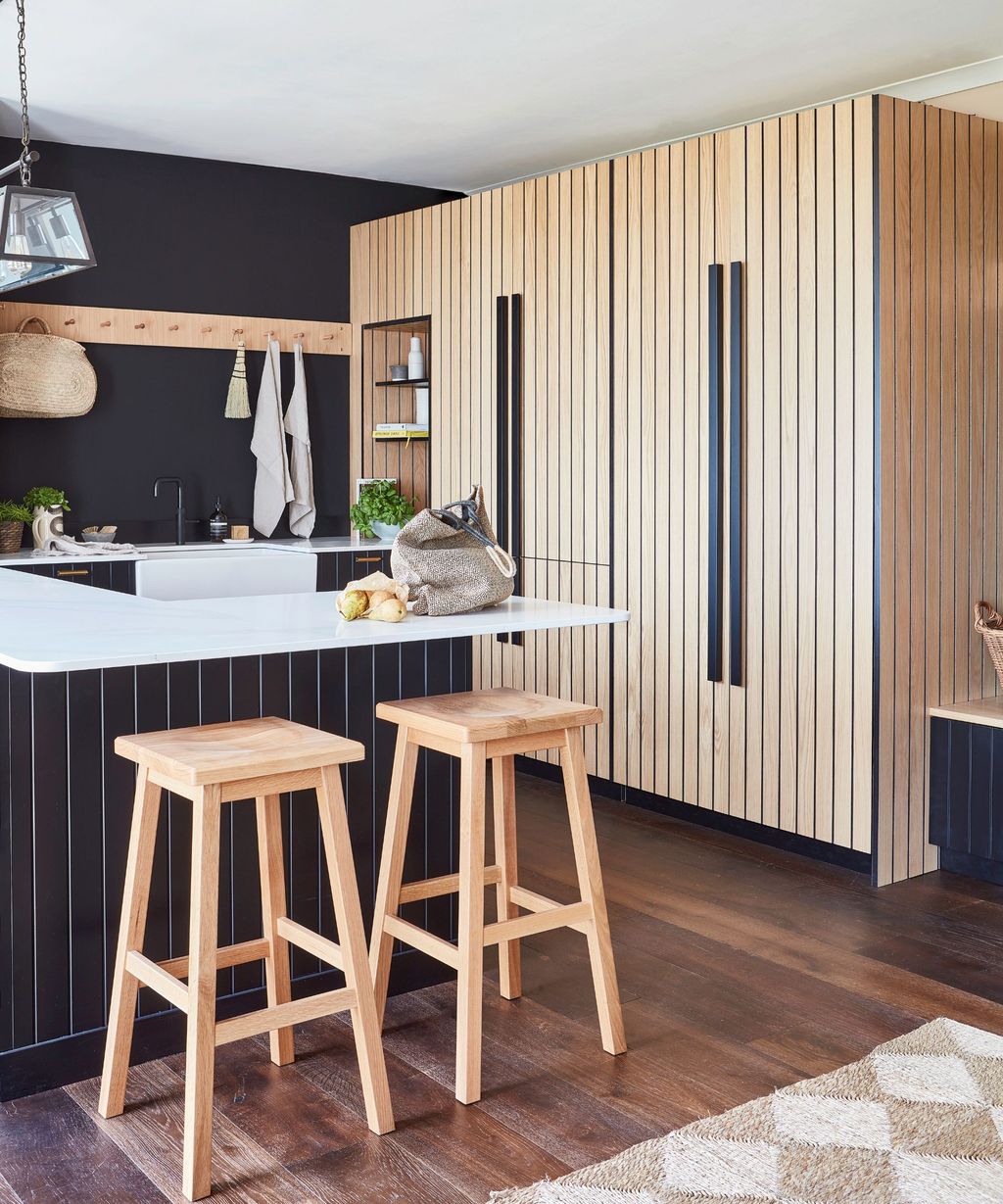 6 small kitchen trends you'll be seeing everywhere in 2025 | Homes and ...
