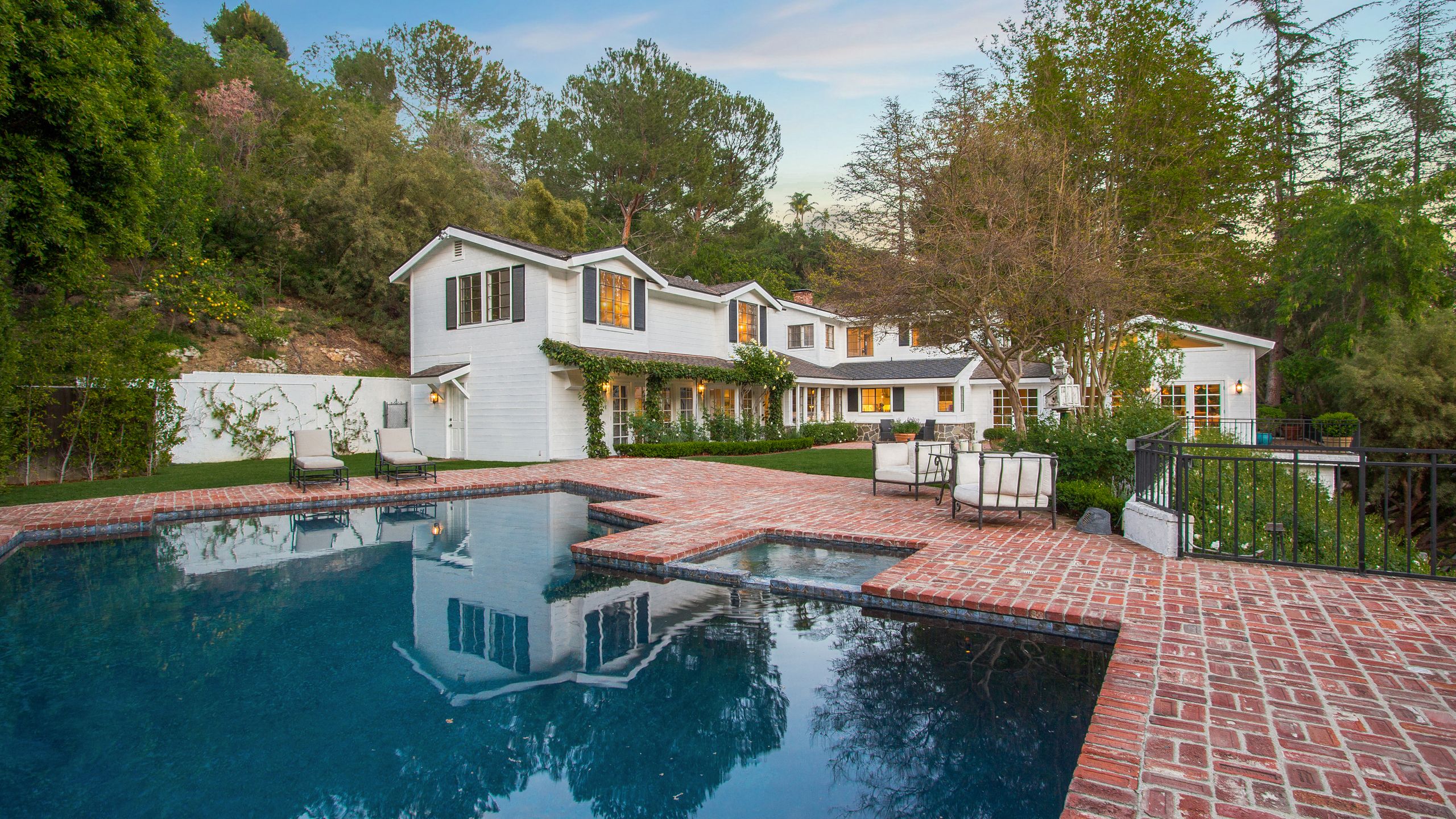 Kate Upton's house in Benedict Canyon is currently on the market ...