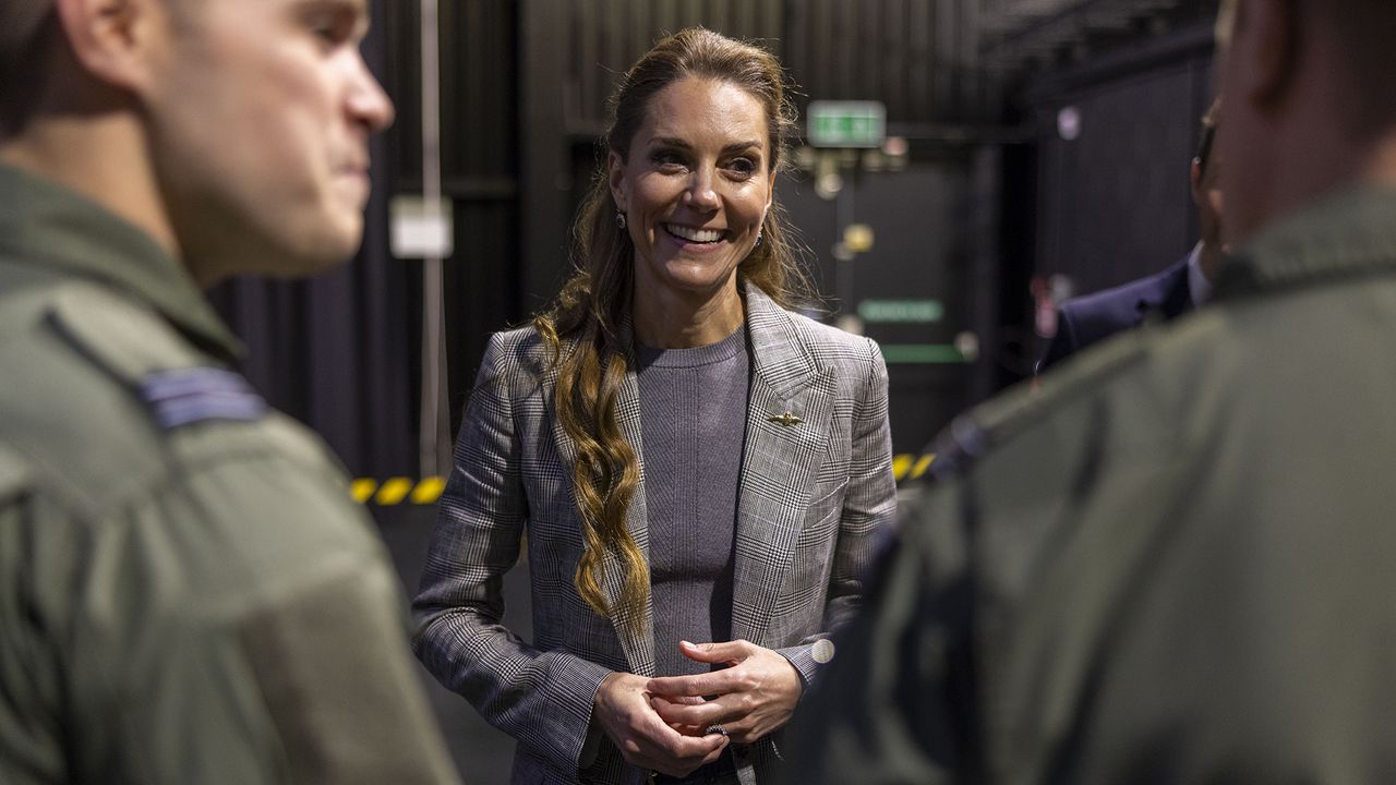 Kate Middleton Revealed Prince Louis Wants to Be a Fighter Pilot When ...
