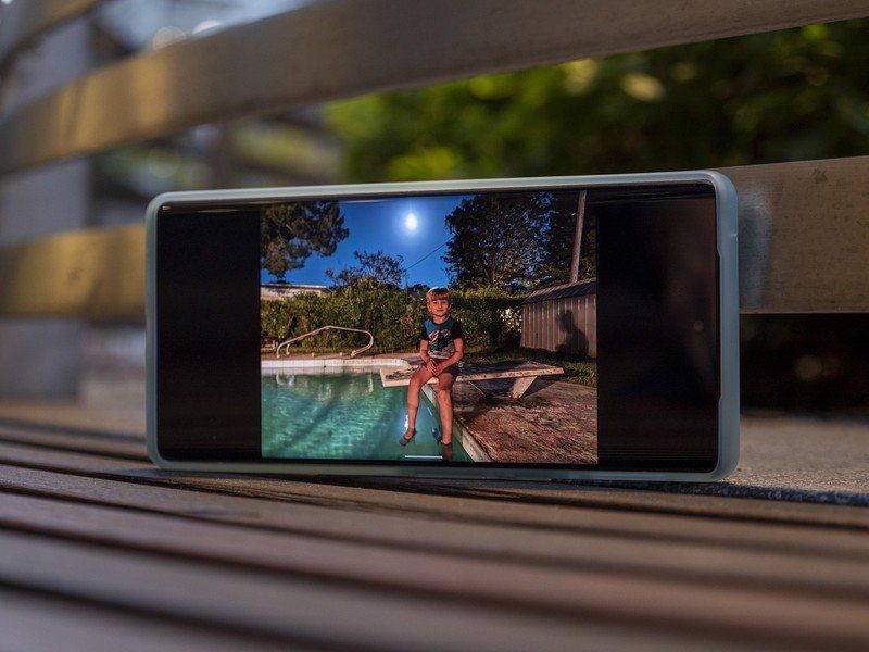 The Pixel 6 is the best smartphone camera for parents. Here's why ...