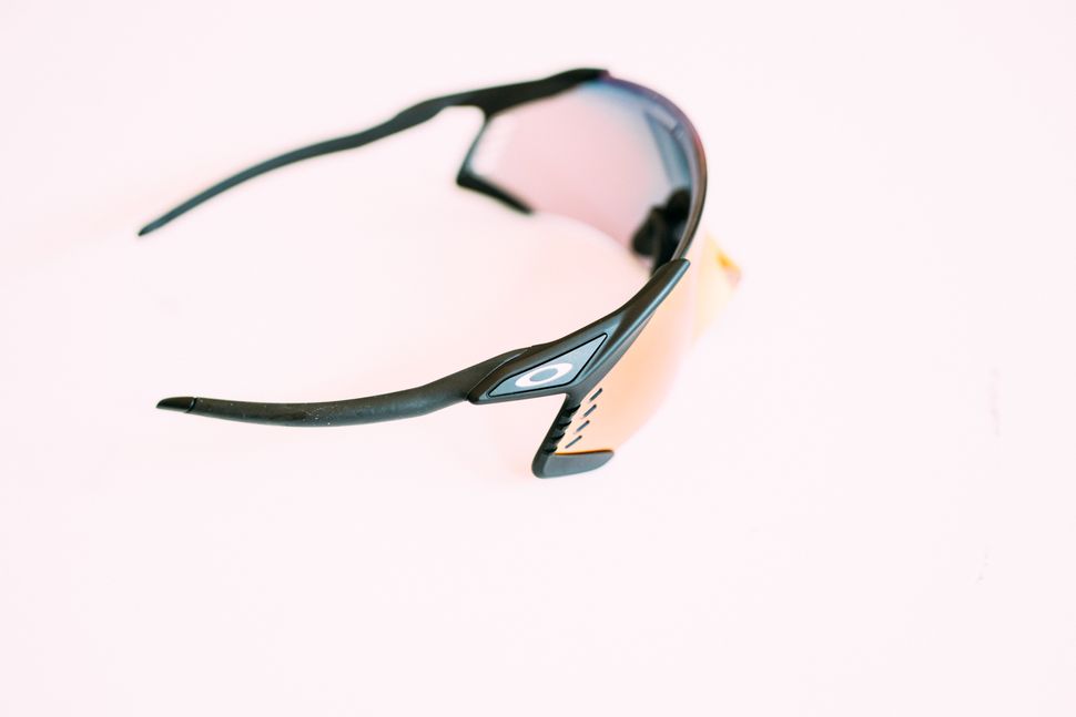 Oakley Velo Kato review: Optimal optical performance, but a challenging ...