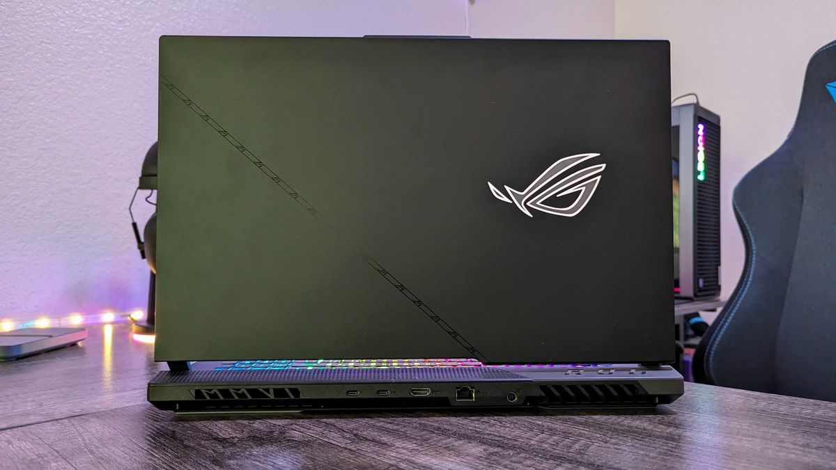 Review: ASUS' ROG Strix SCAR 17 X3D gaming laptop is absurd | Windows ...