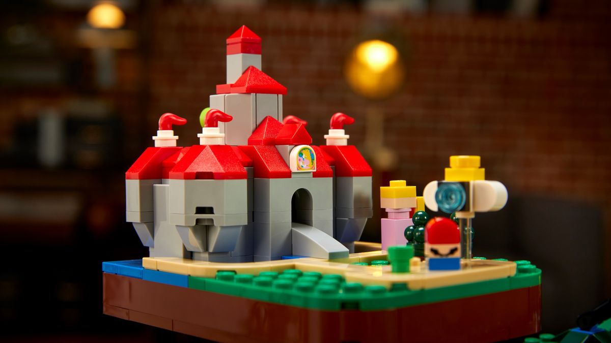 Take a look at the new Super Mario 64 Lego set with these close-up ...