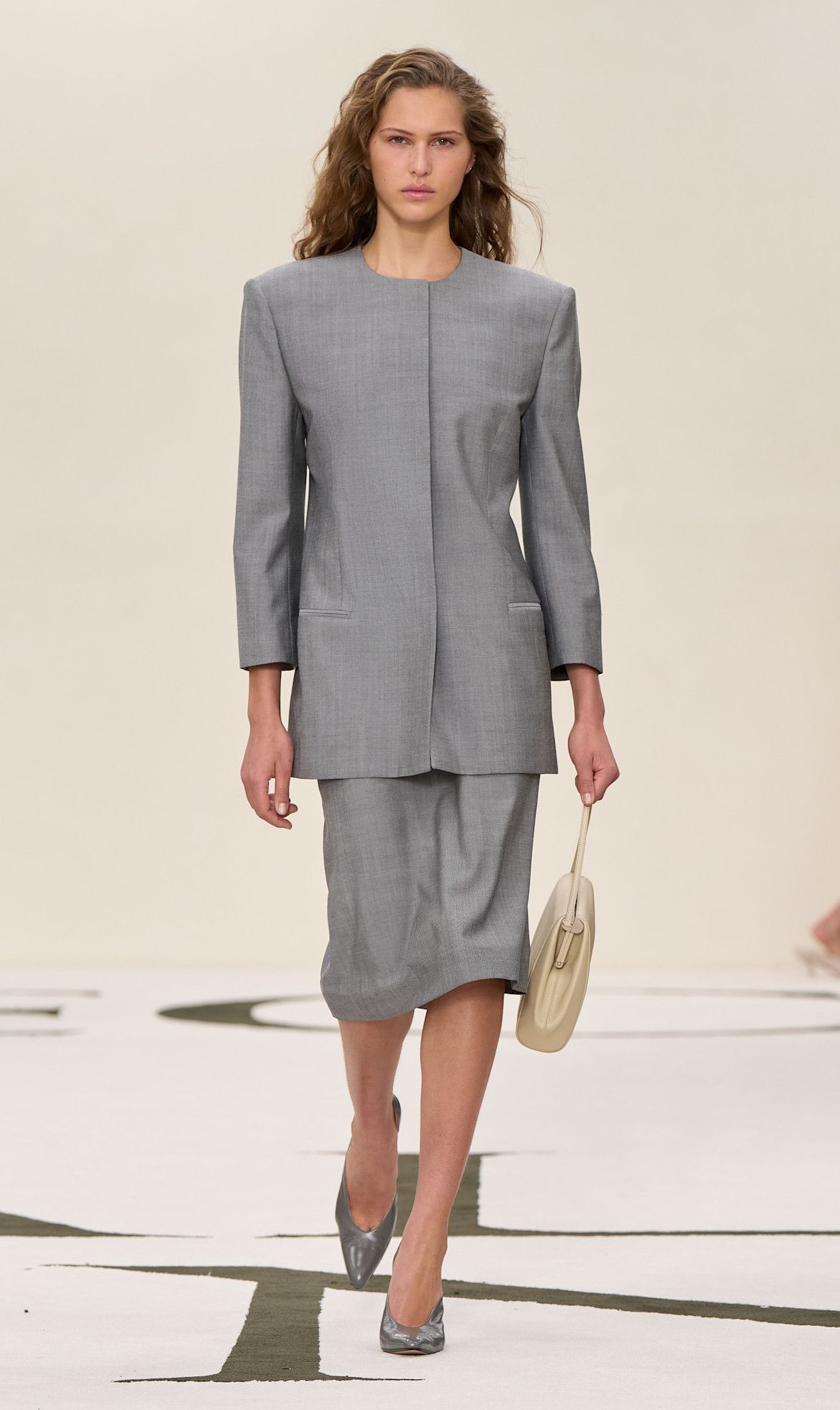 11 Fall 2025 Runway Looks That Everyone Will Race to Copy | Who What Wear