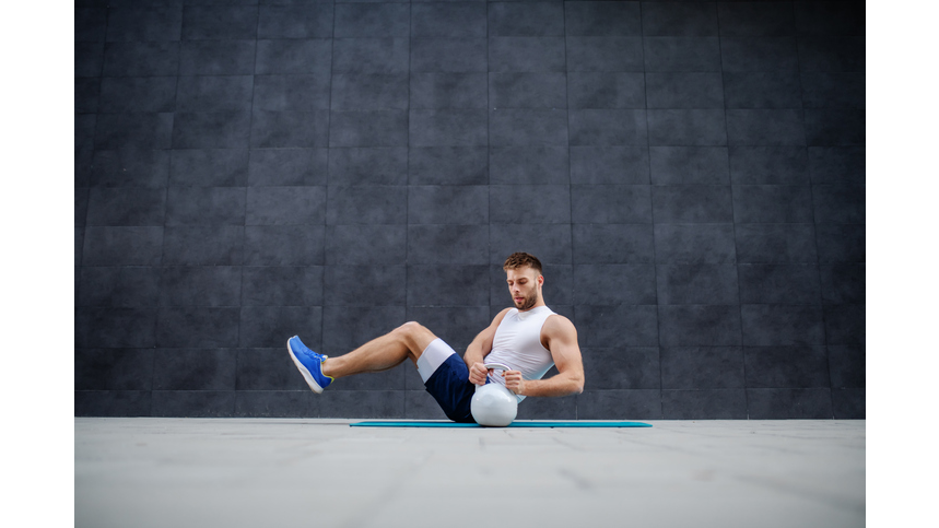 An expert trainer says you only need these six bodyweight moves to ...