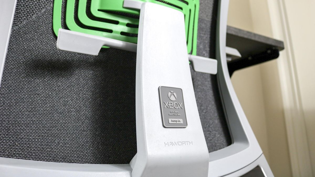 I tried Haworth’s Xbox chair and it’s the perfect gaming-office chair ...