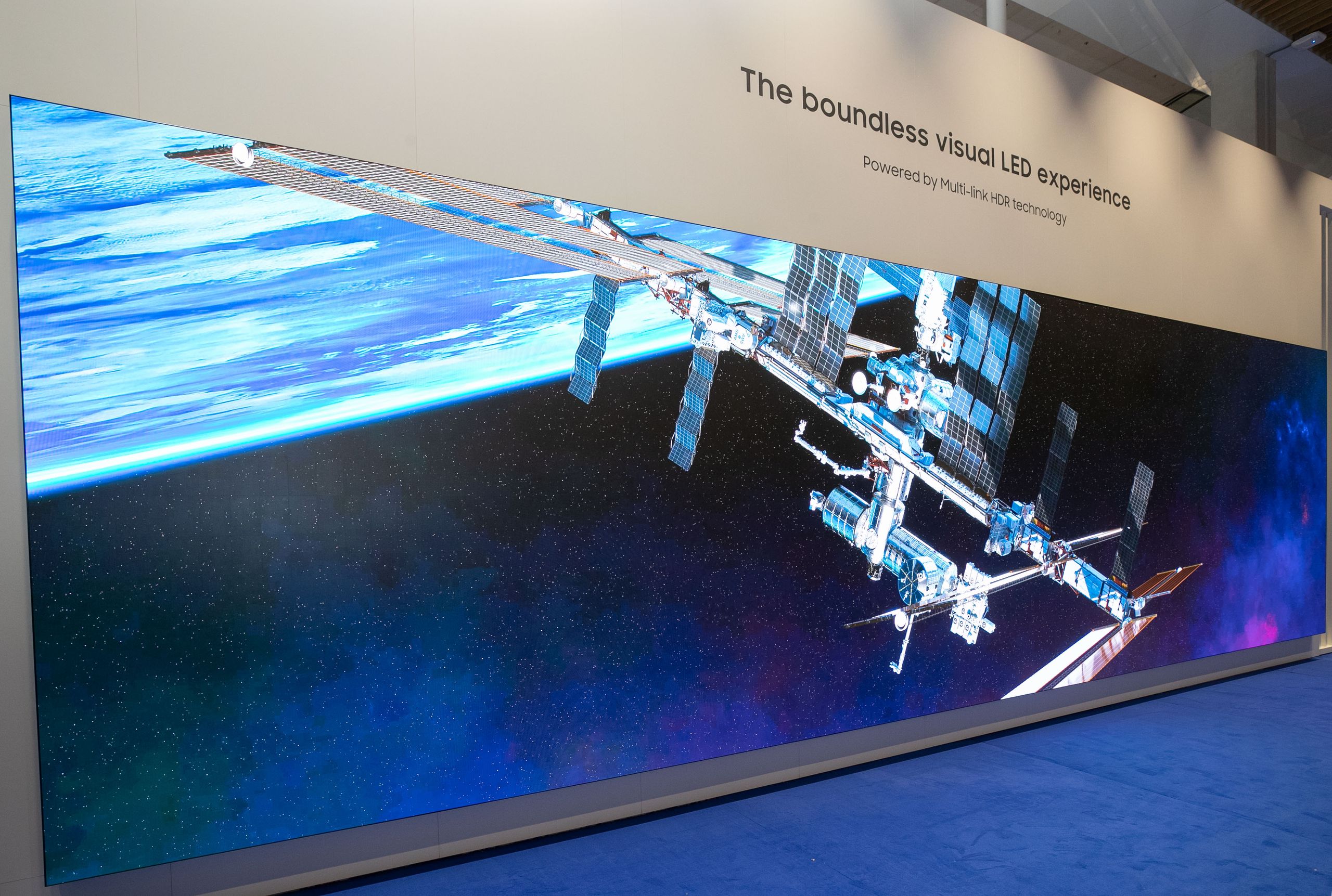 Samsung Introduces New 8K Digital Signage Displays at ISE 2019 | AVNetwork