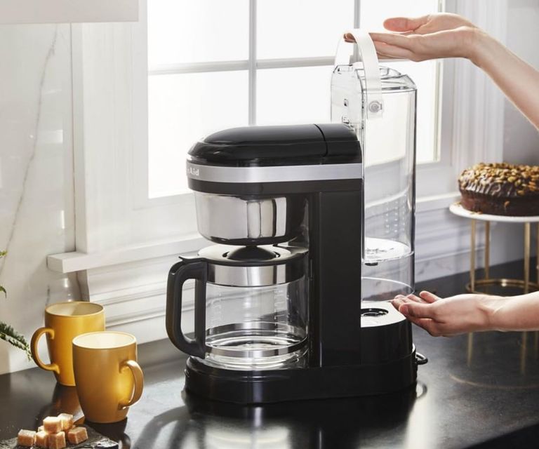 Coffee bar organization ideas: for a chic, neat coffee station | Homes ...