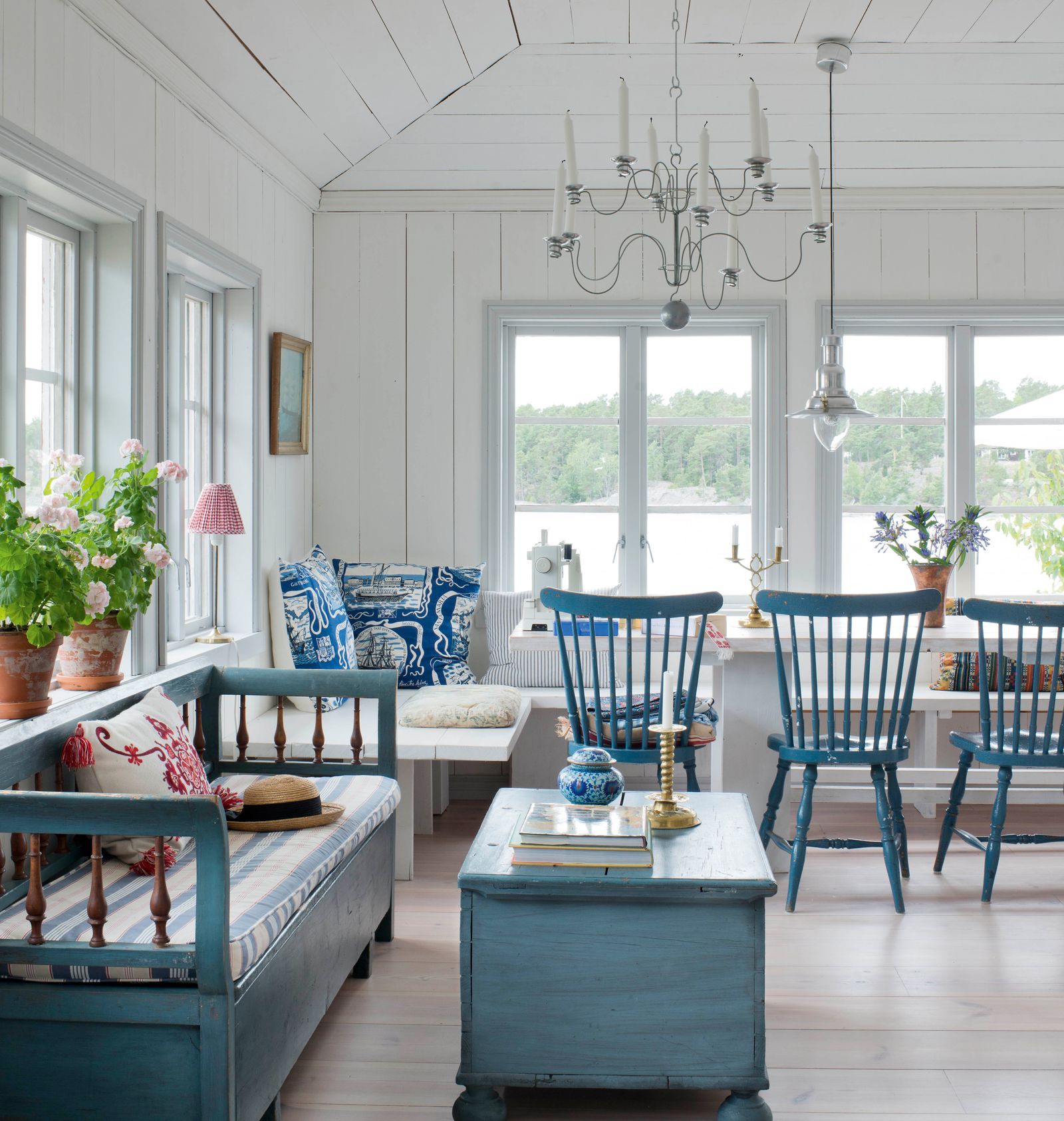 Beach house interiors: 18 ways to get the coastal look | Real Homes