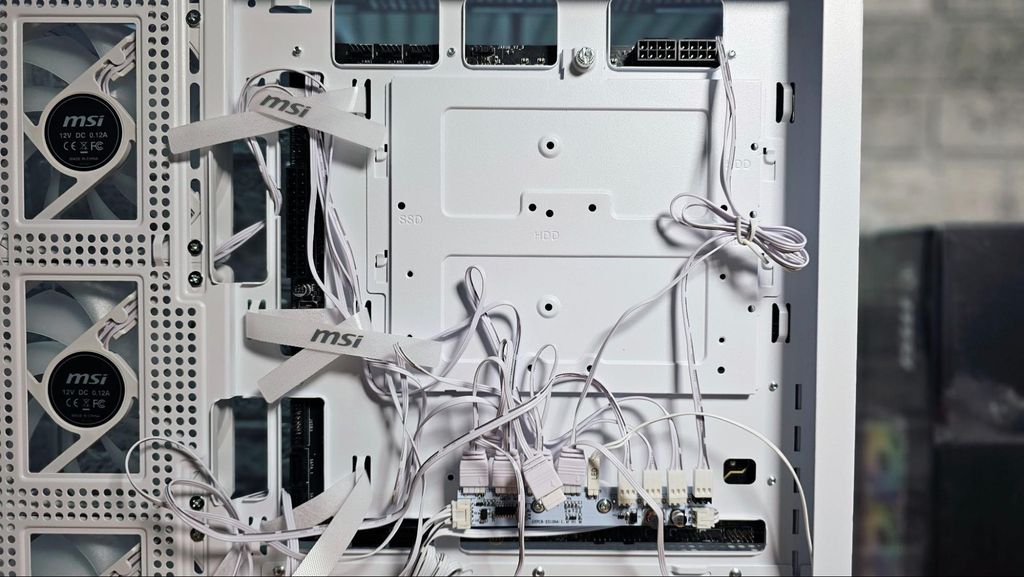 I built a PC With MSI's Project Zero Motherboard: Moving all the ports ...