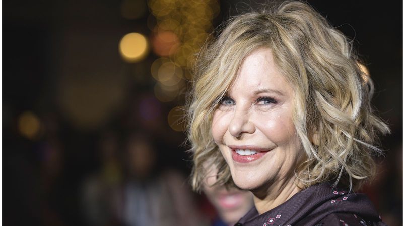 Meg Ryan's 'dramatic' kitchen makeover is absolutely stunning | Homes ...