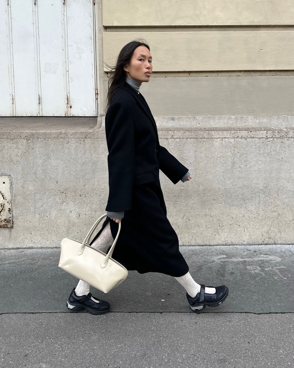 It's Official—No Lace Trainers Are Going to Rule This Spring | Who What ...