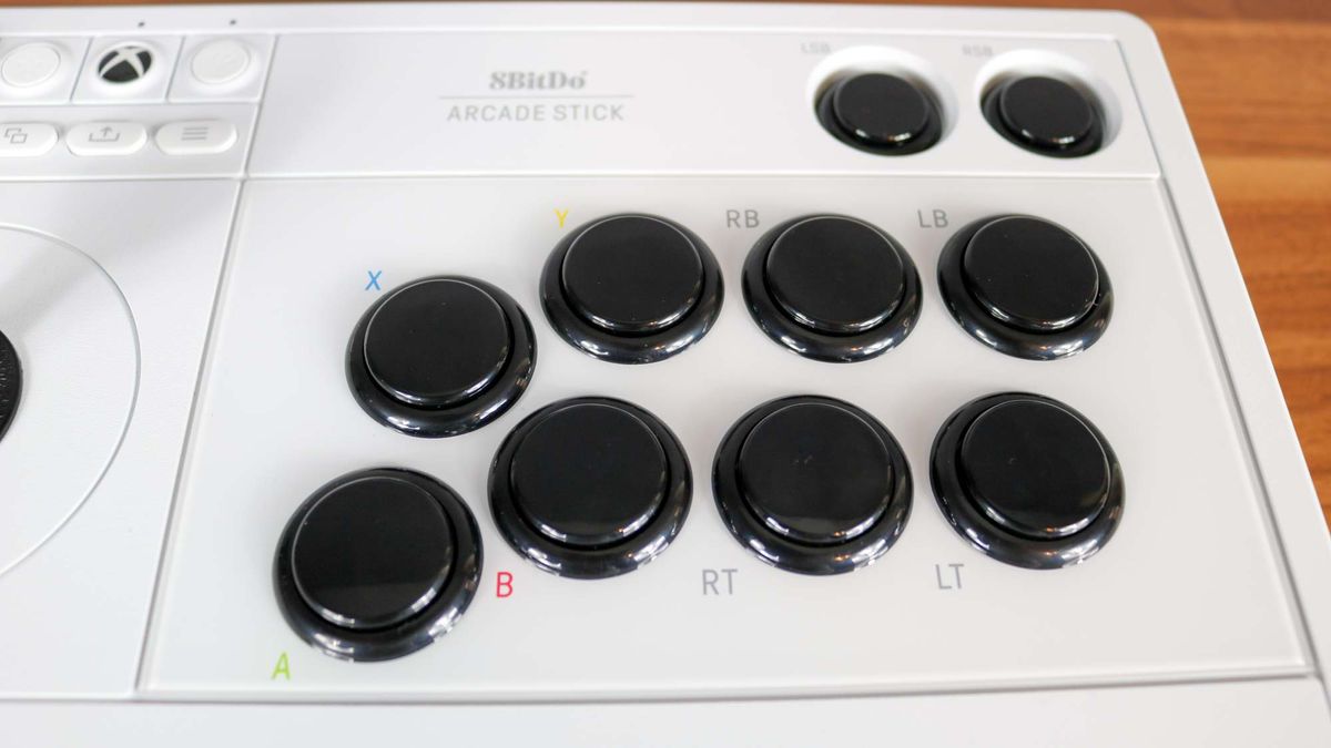 8BitDo Arcade Stick for Xbox review: Finally, a wireless fight stick ...