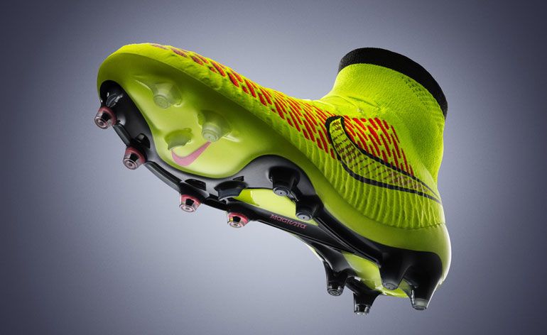 Kick off: after four years of research and prototyping Nike releases a ...