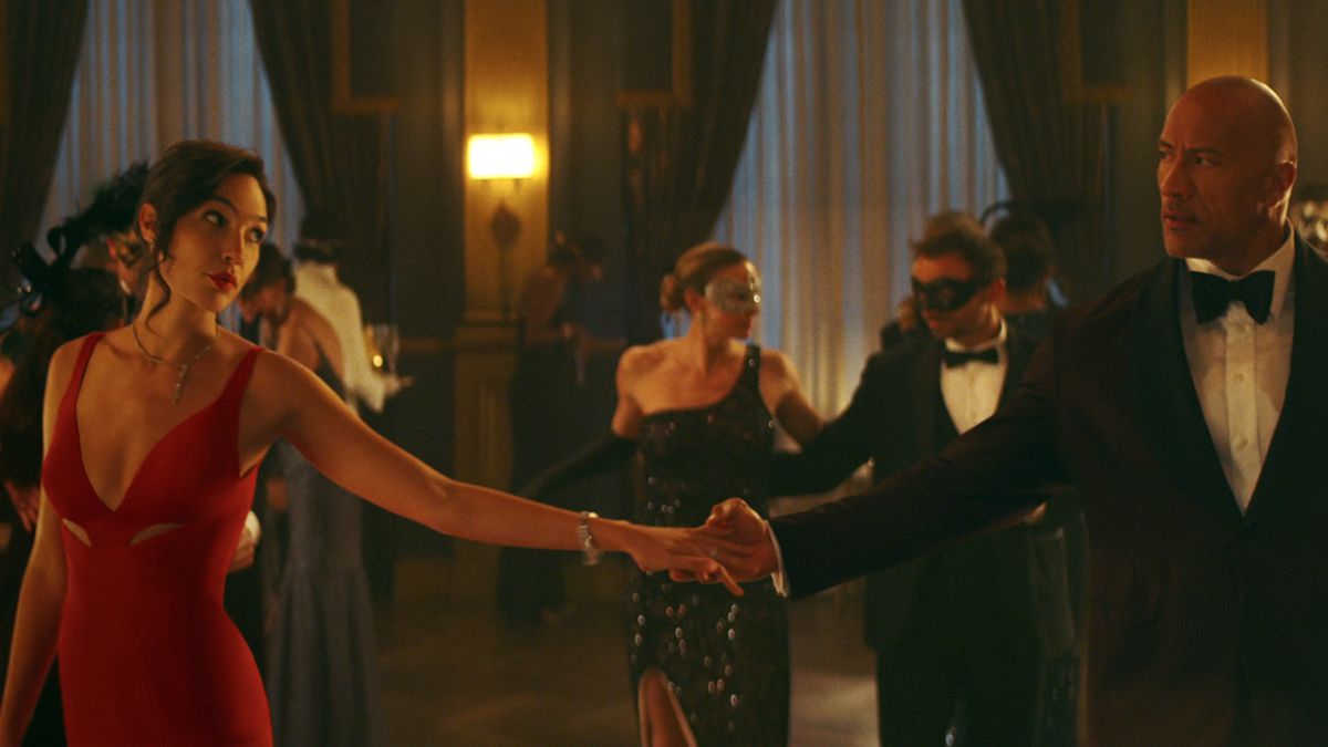 Red Notice Ending Explained: What’s Next For Dwayne Johnson, Ryan ...