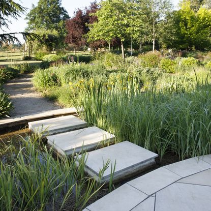Calm garden ideas for when life and the heat get too much | Ideal Home