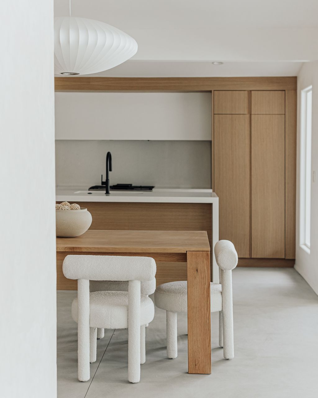 12 Minimalist Kitchens That Perfect Pared-Back Style | Livingetc