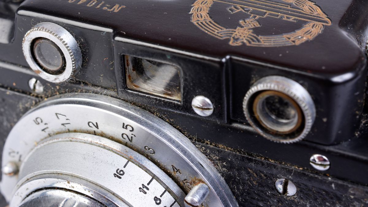 The curious story of Hitler, the fake Leica and the Russian camera ...