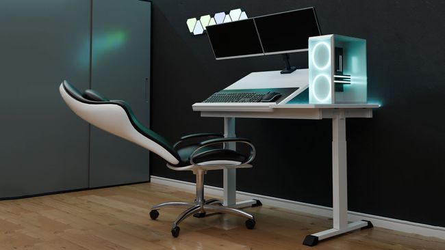 Lian Li's DK07 mechanized standing desk PC case debuts at $1,399 USD ...