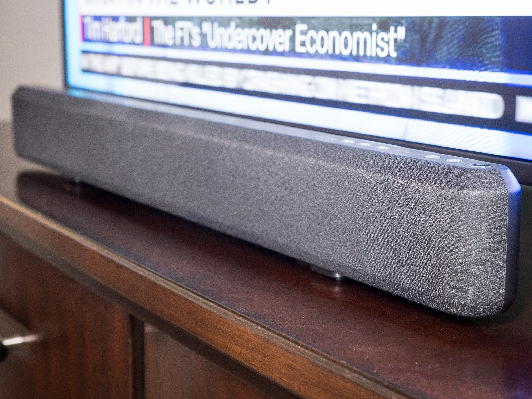 Amazon Basics 2.1 Sound Bar Review (2018): Better sound for less ...