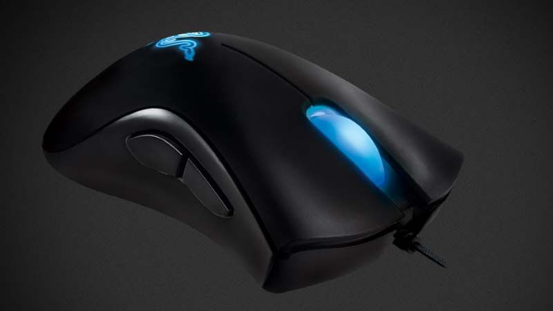 Left behind: The quest for the left-handed Razer Naga | Laptop Mag