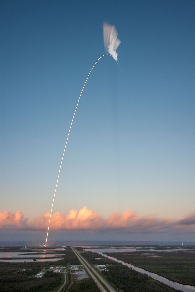 In Photos: SpaceX's Double Rocket Launches and Landings of October 2017 ...