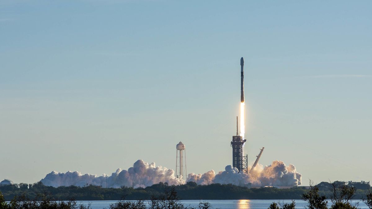 SpaceX's Starlink satellite megaconstellation launches in photos | Space