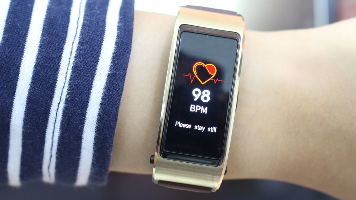 Huawei Talkband B5 review | TechRadar